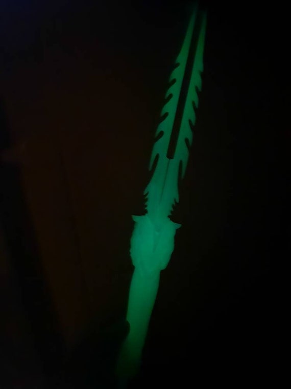 1:3 Predator ceremonial dagger glow in the dark - Etsy Italia