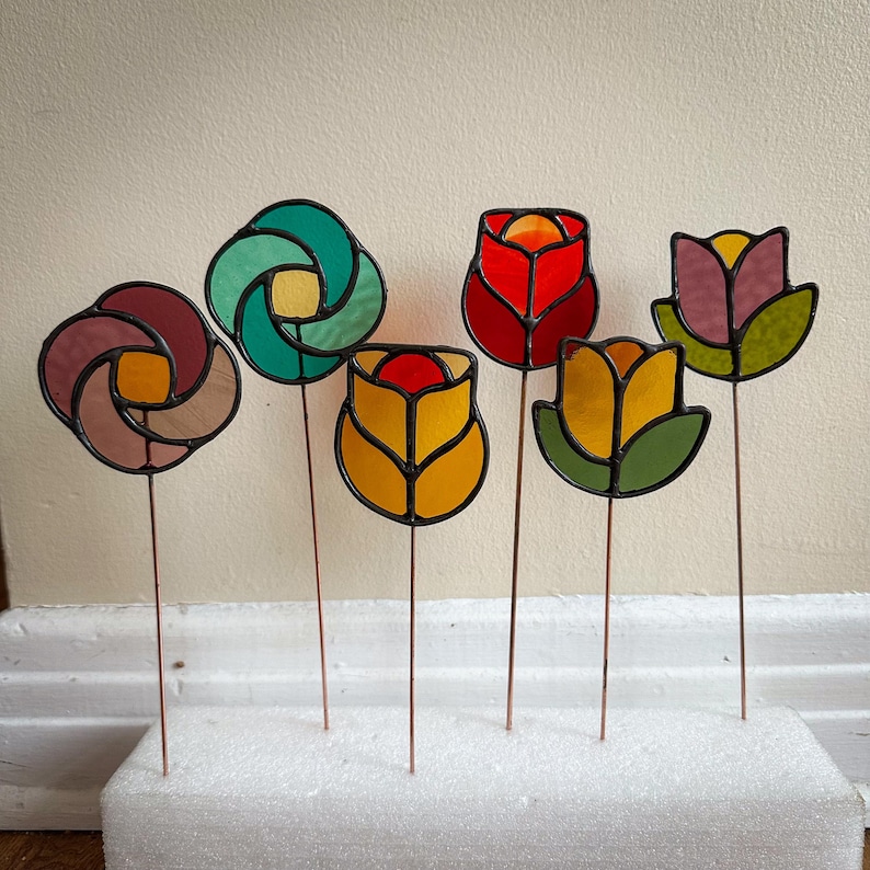 Stained Glass Pattern - DIGITAL FILE (pdf Png) - Flower Garden/plant ...