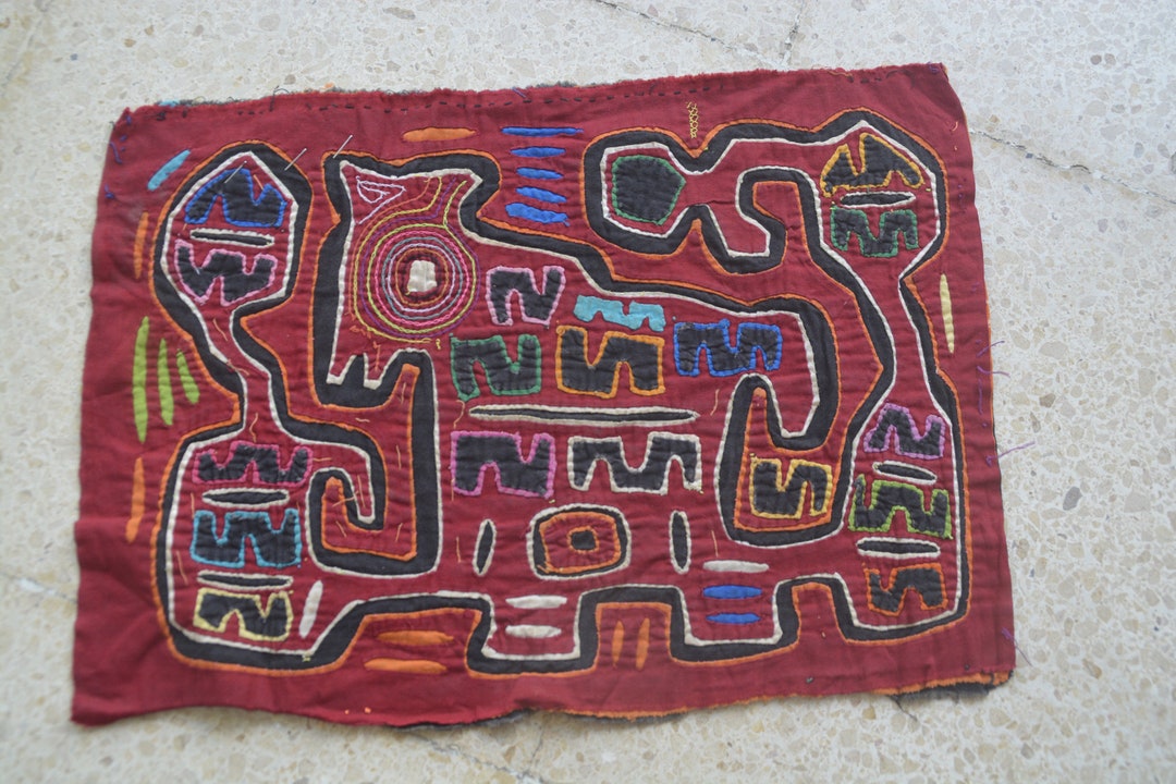 B533. OLD ANIMAL MOLA - Etsy