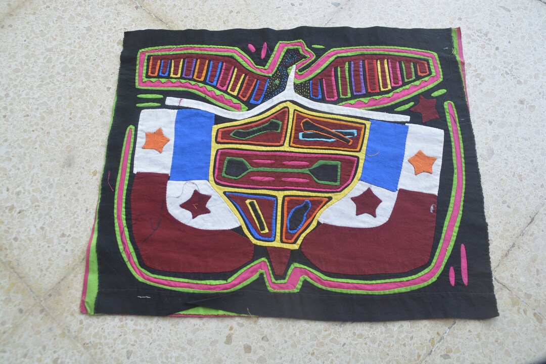B940. PANAMA EMBLEM MOLA - Etsy