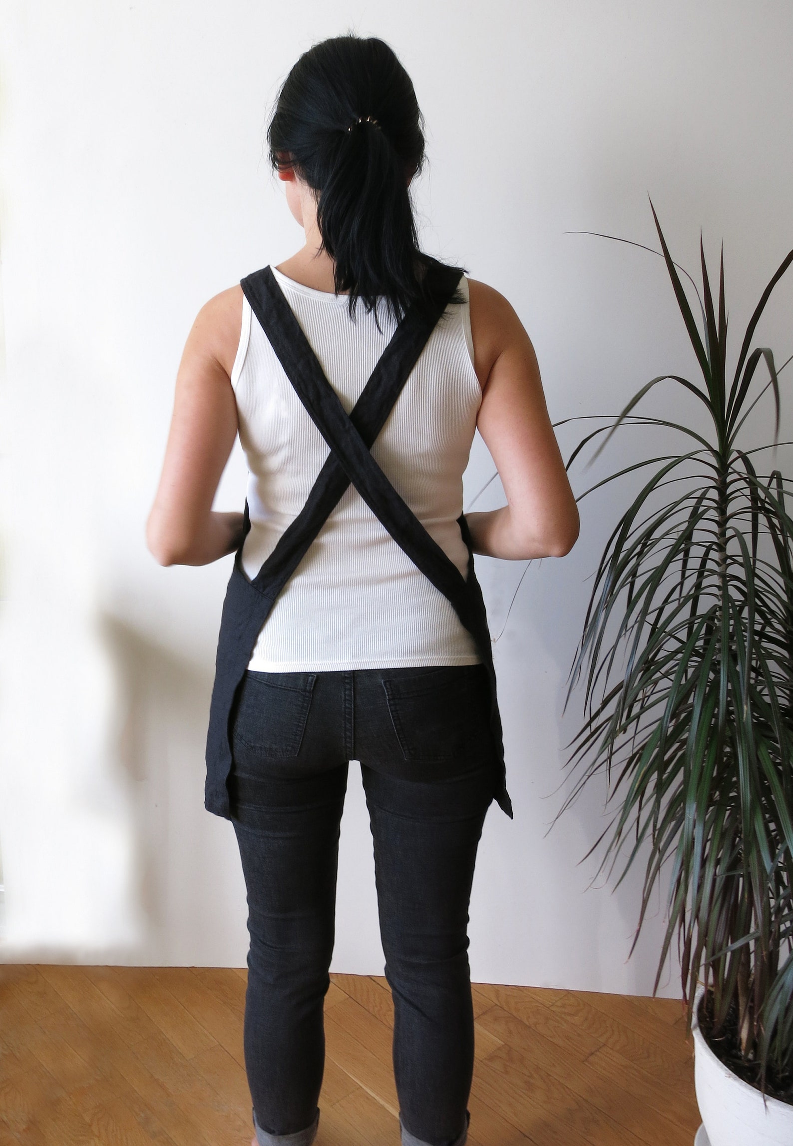 Short Linen Cross Back Apron/ Criss-cross Apron for Women/ - Etsy