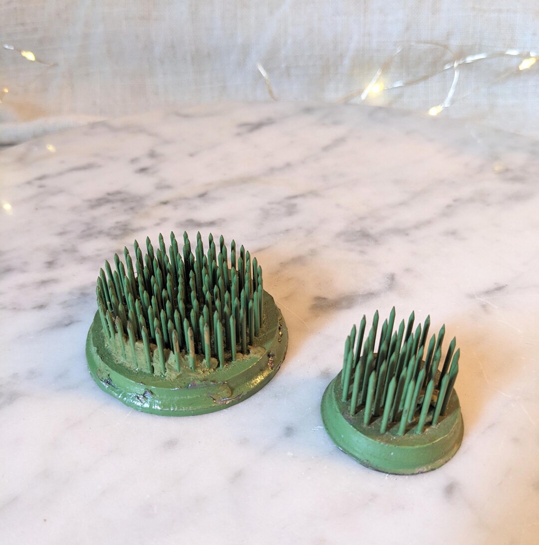 Pair of Old Green Metal Flower Frogs~ Pin Frogs - Etsy