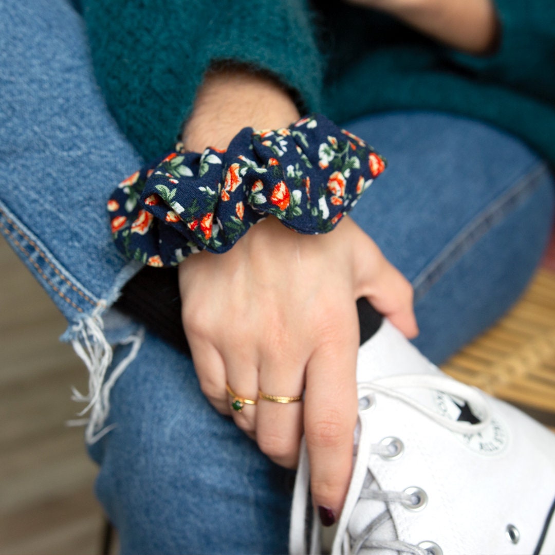 Scrunchie Woman Upcycling Made in France Ethical Fashion Vintage Hair ...