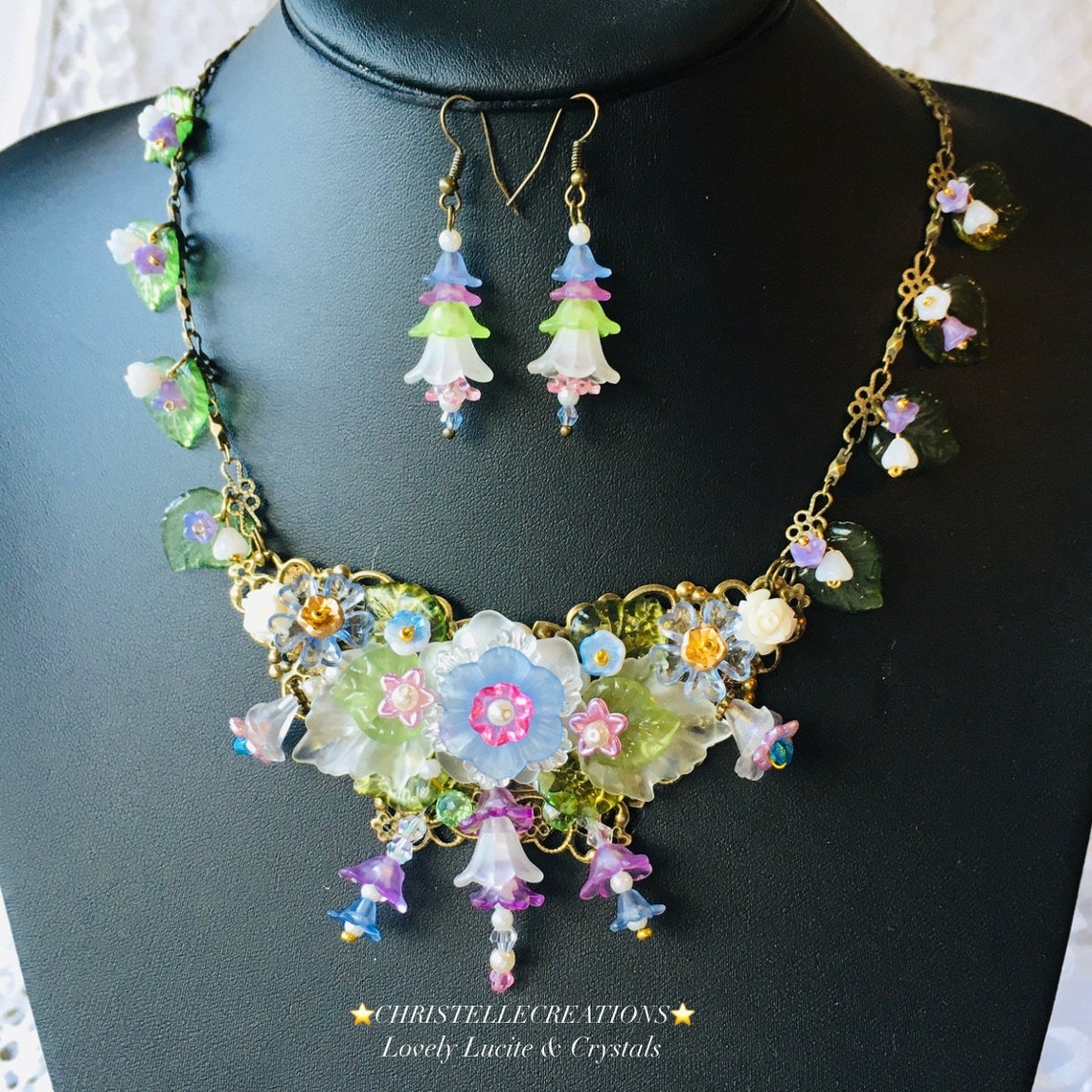 FLORAL BOUQUET NECKLACE With Etsy. Made to Order.summer Garden Lucite ...