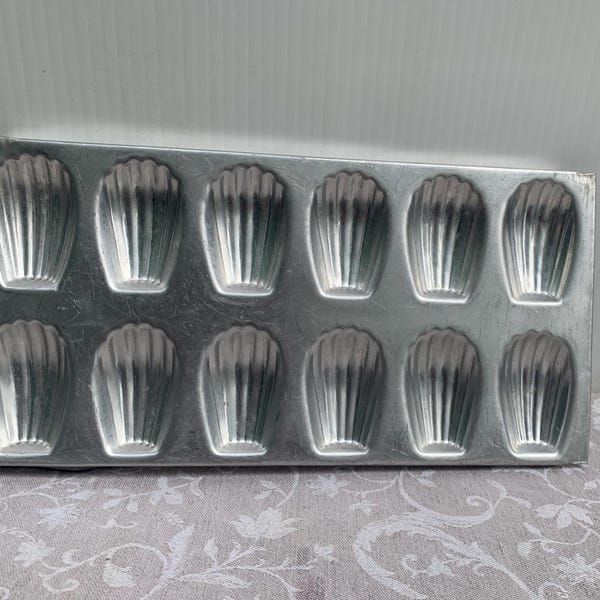 Madeleine Mold - Etsy