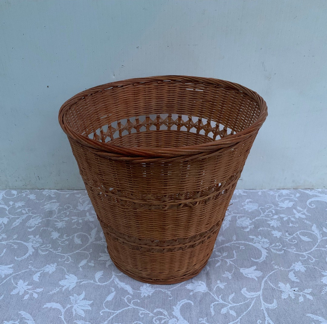 Round Vintage Shabby Chic Wicker Dustbin 1970s-60s - Etsy