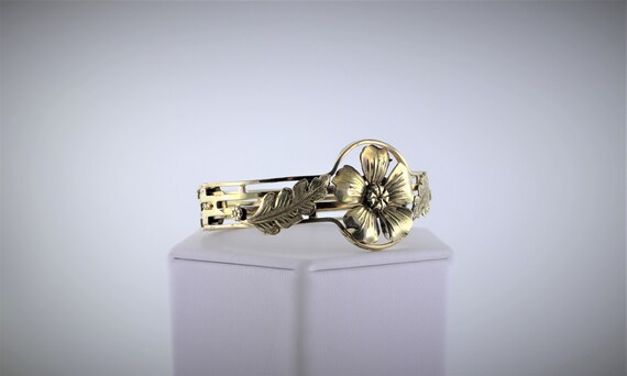 Victorian 12k Gold Floral Flower Leaves Hinged Bangle… - Gem