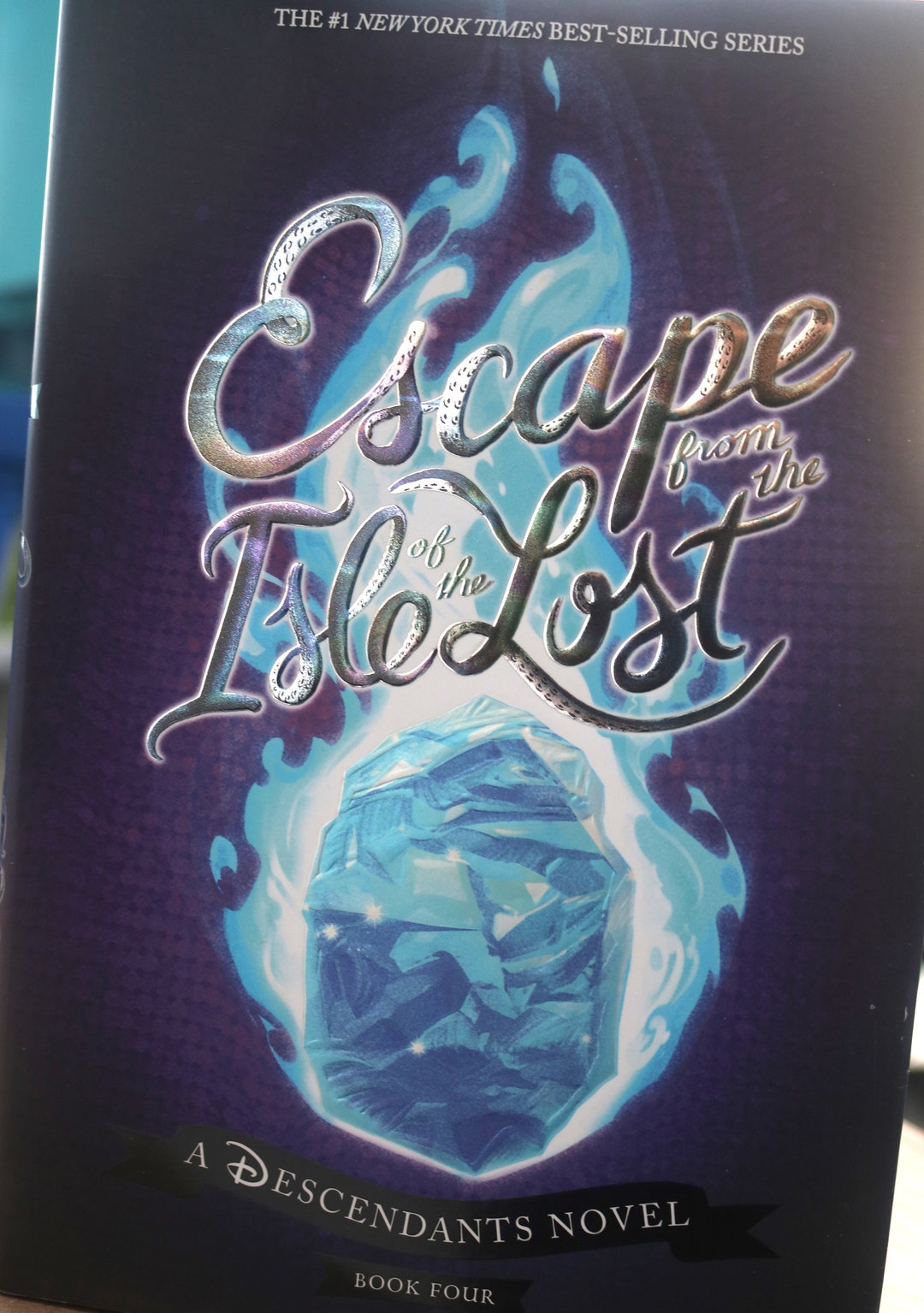 Escape From the Isle of the Lost, Hardback Book 4, Disney Descendants ...