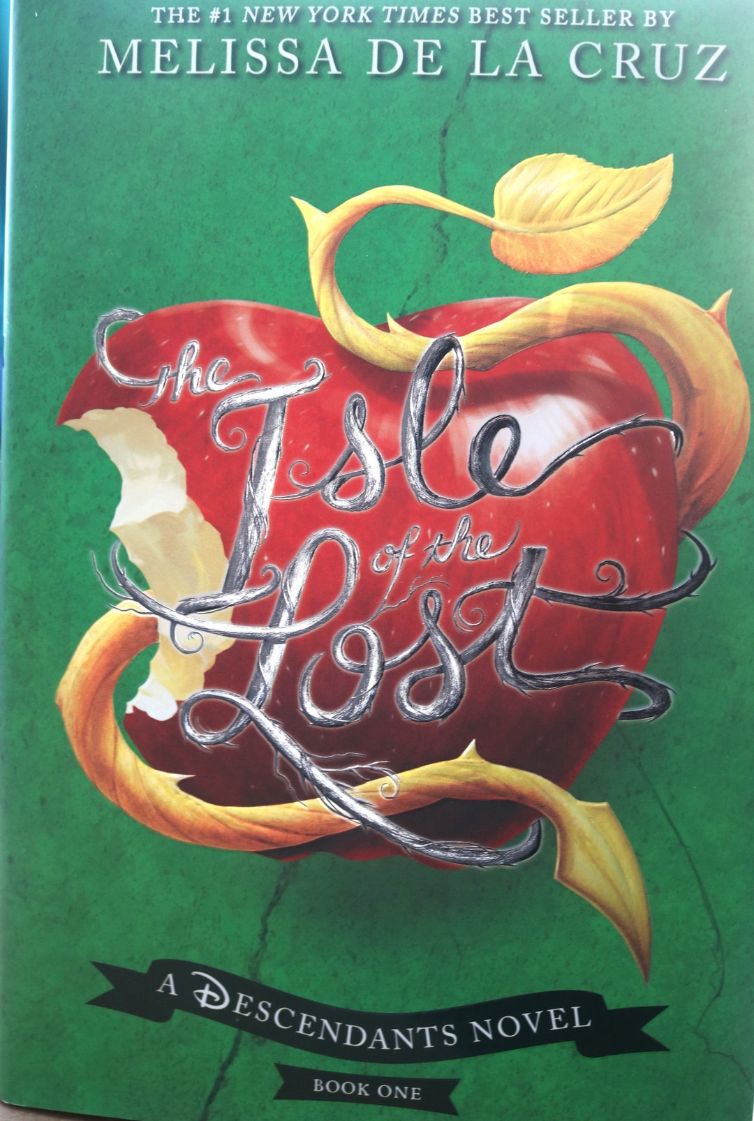 The Isle of the Lost, a Descendants Novel, by Melissa De La Cruz ...