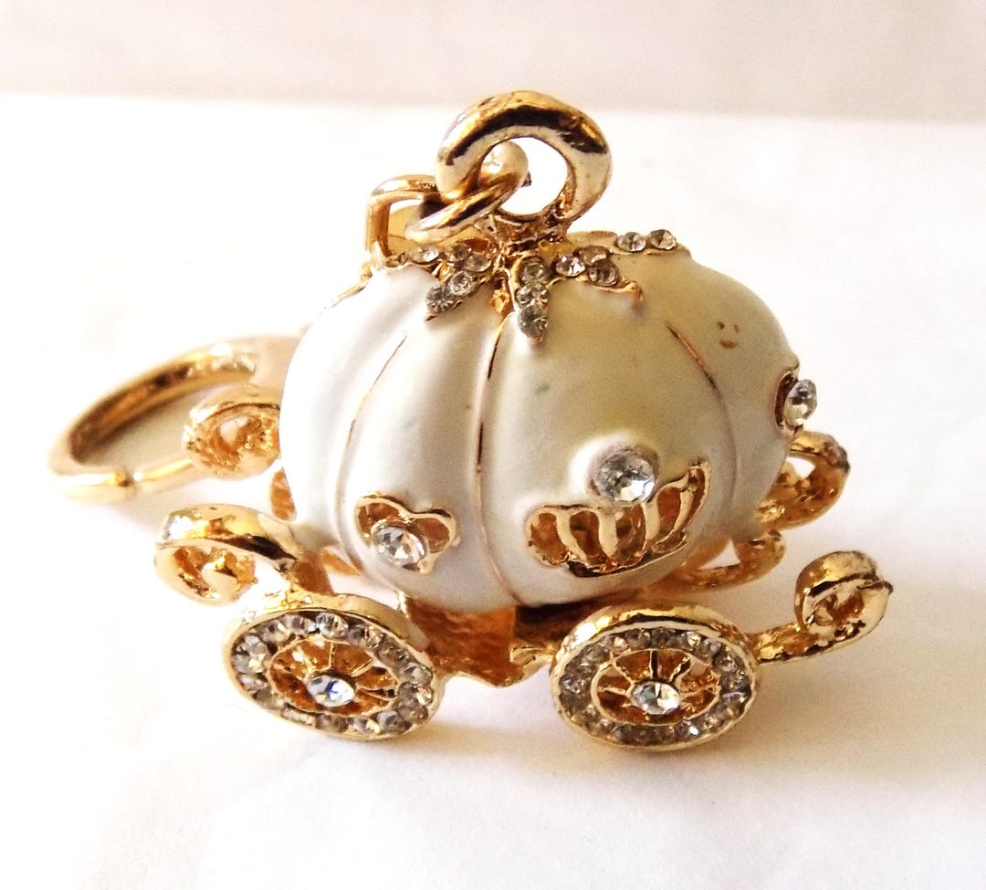 Betsey Johnson Keychain, Carriage White Cinderella Pumpkin, Princess ...