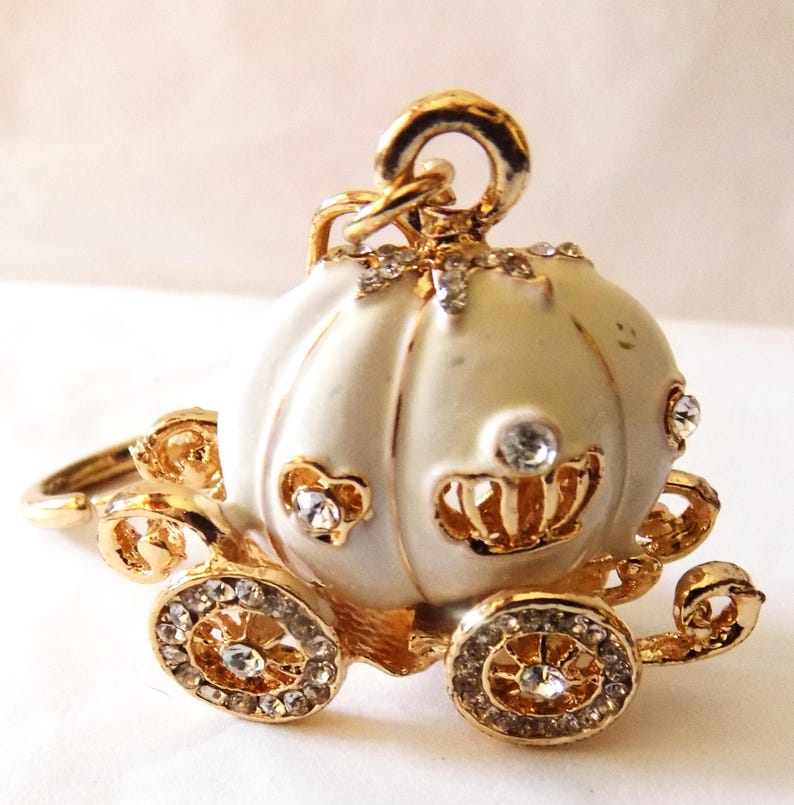 Betsey Johnson Keychain, Carriage White Cinderella Pumpkin, Princess ...