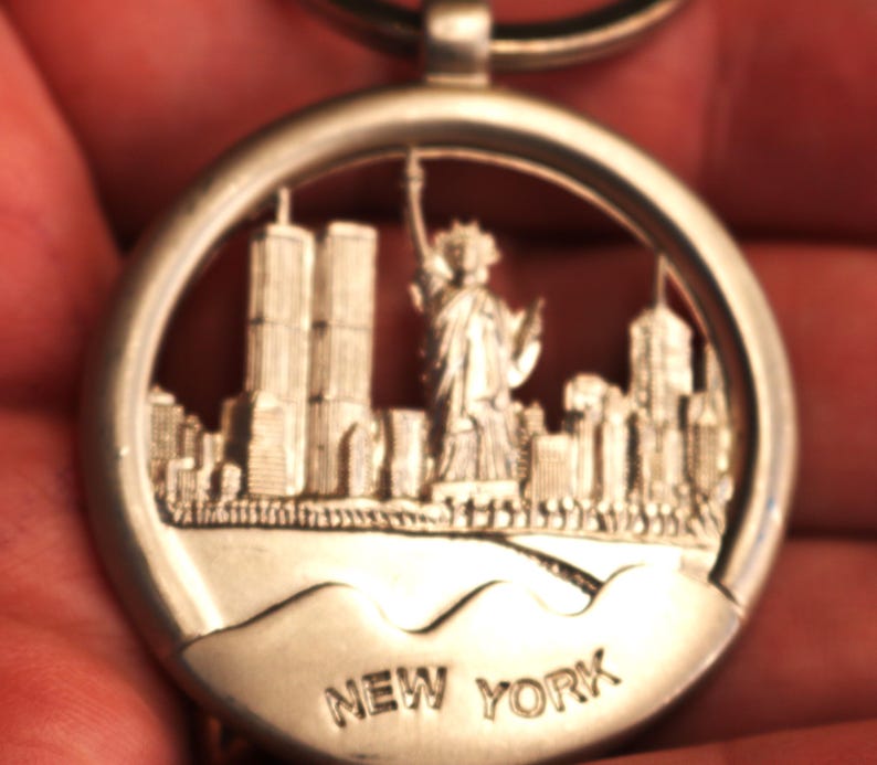 Vintage, New York Keychain, Twin Towers World Trade Center, Statue of ...