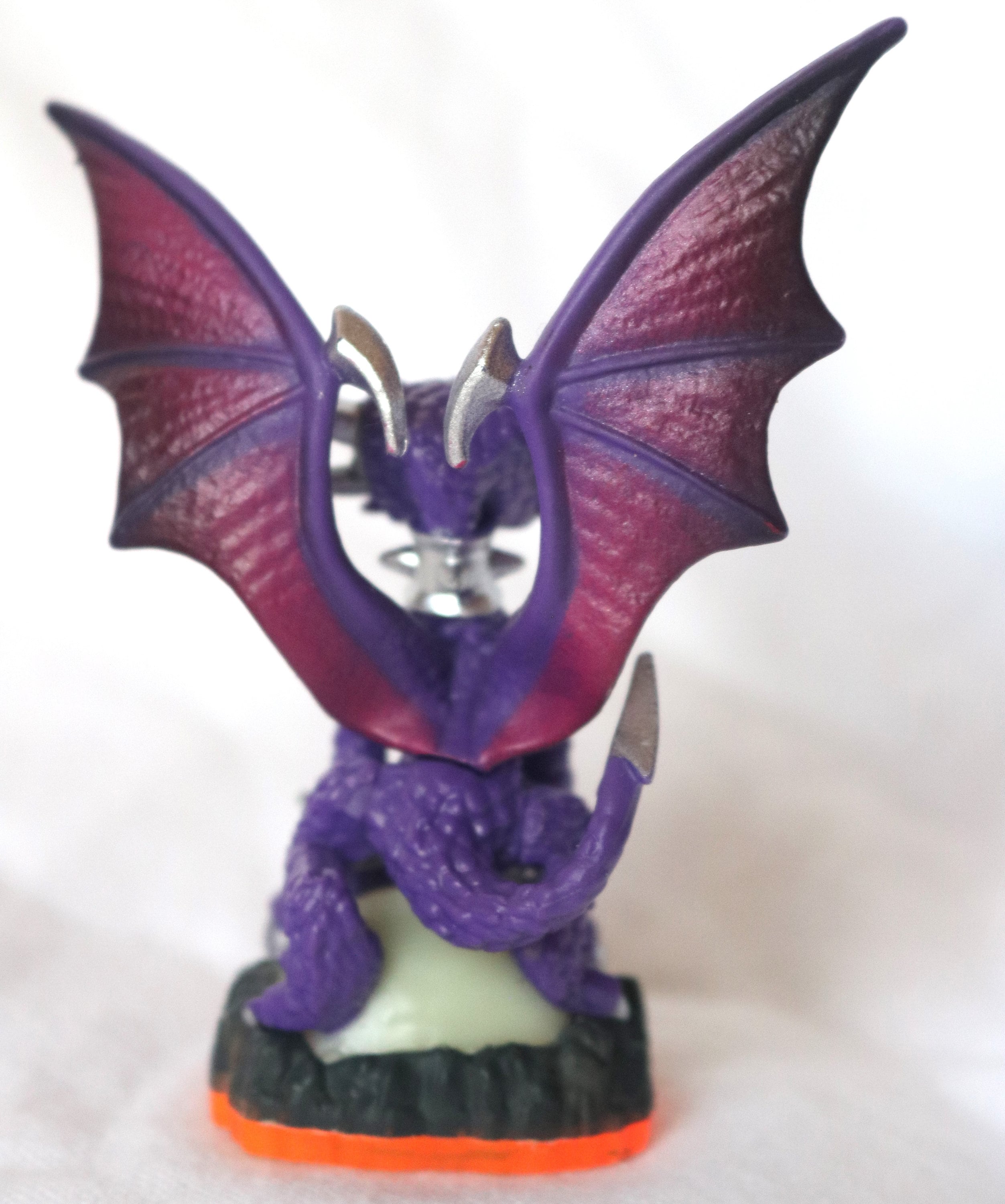 Skylander Cynder Purple Dragon Figure 4 Spiked Wings - Etsy