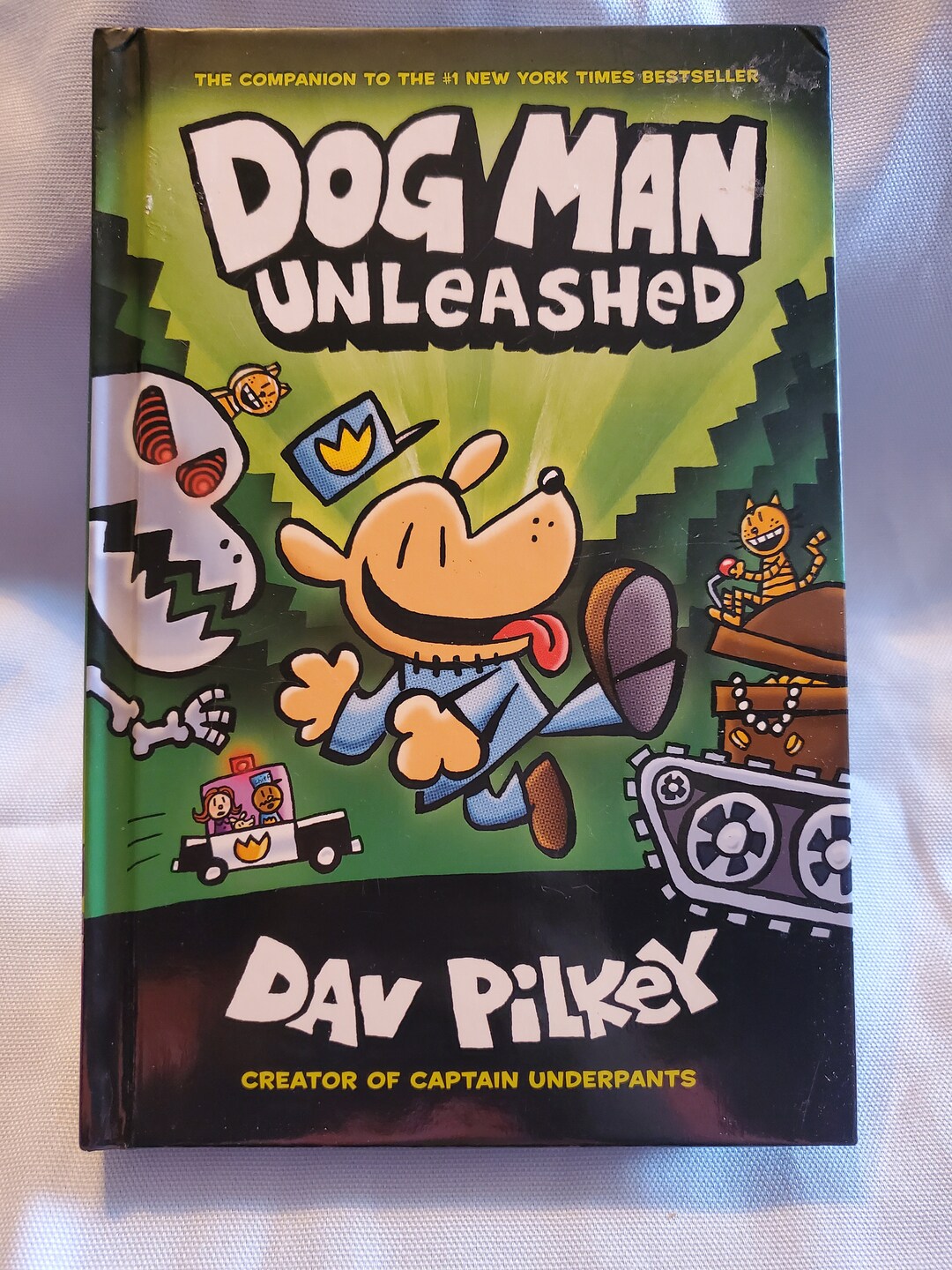 Dog Man #2 Unleashed From the Creator of Captain Underpants Hardcover ...
