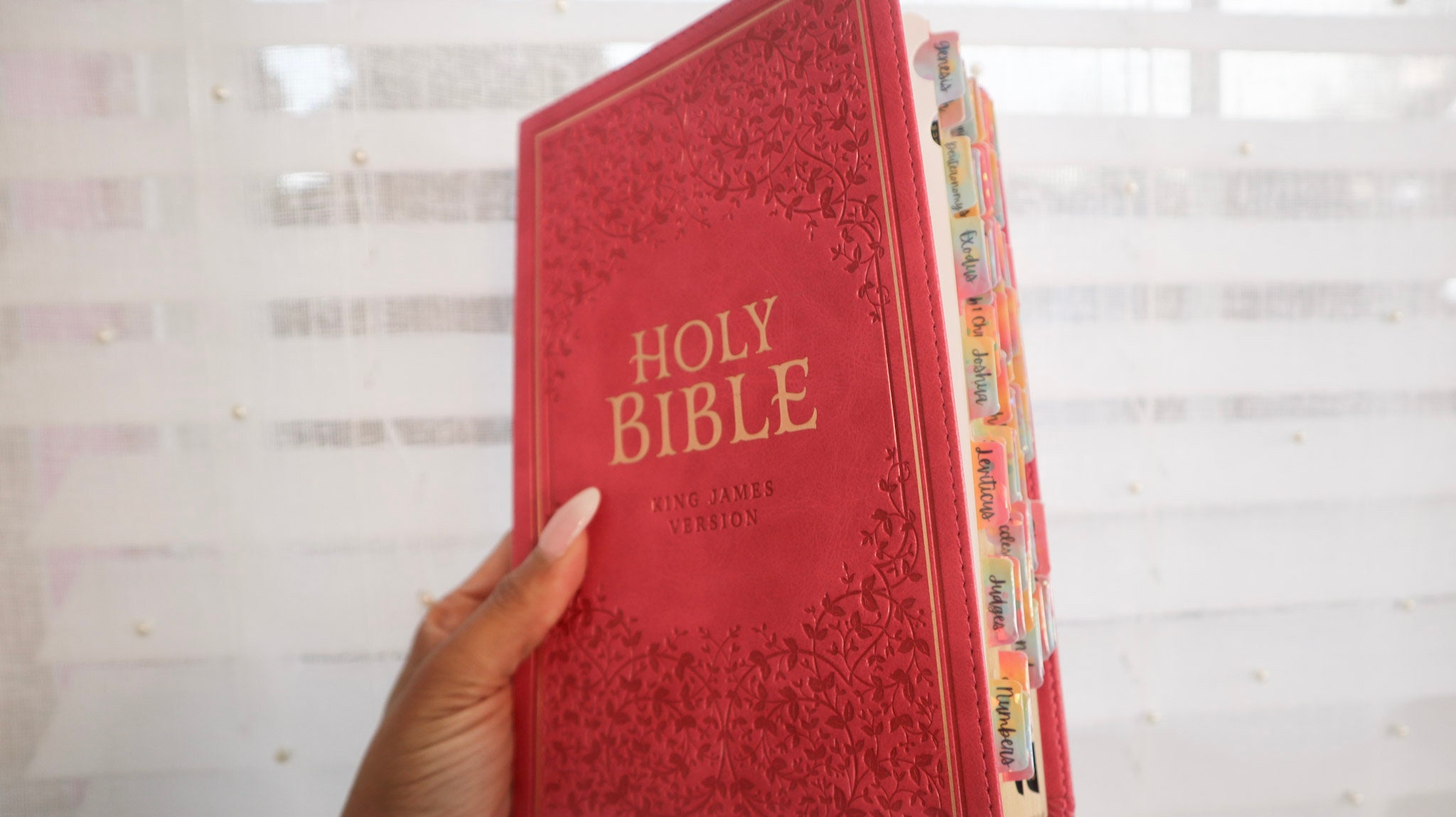 Stunning Pink KJV Holy Bible With Ombre Tabs , Thinline Bible With ...