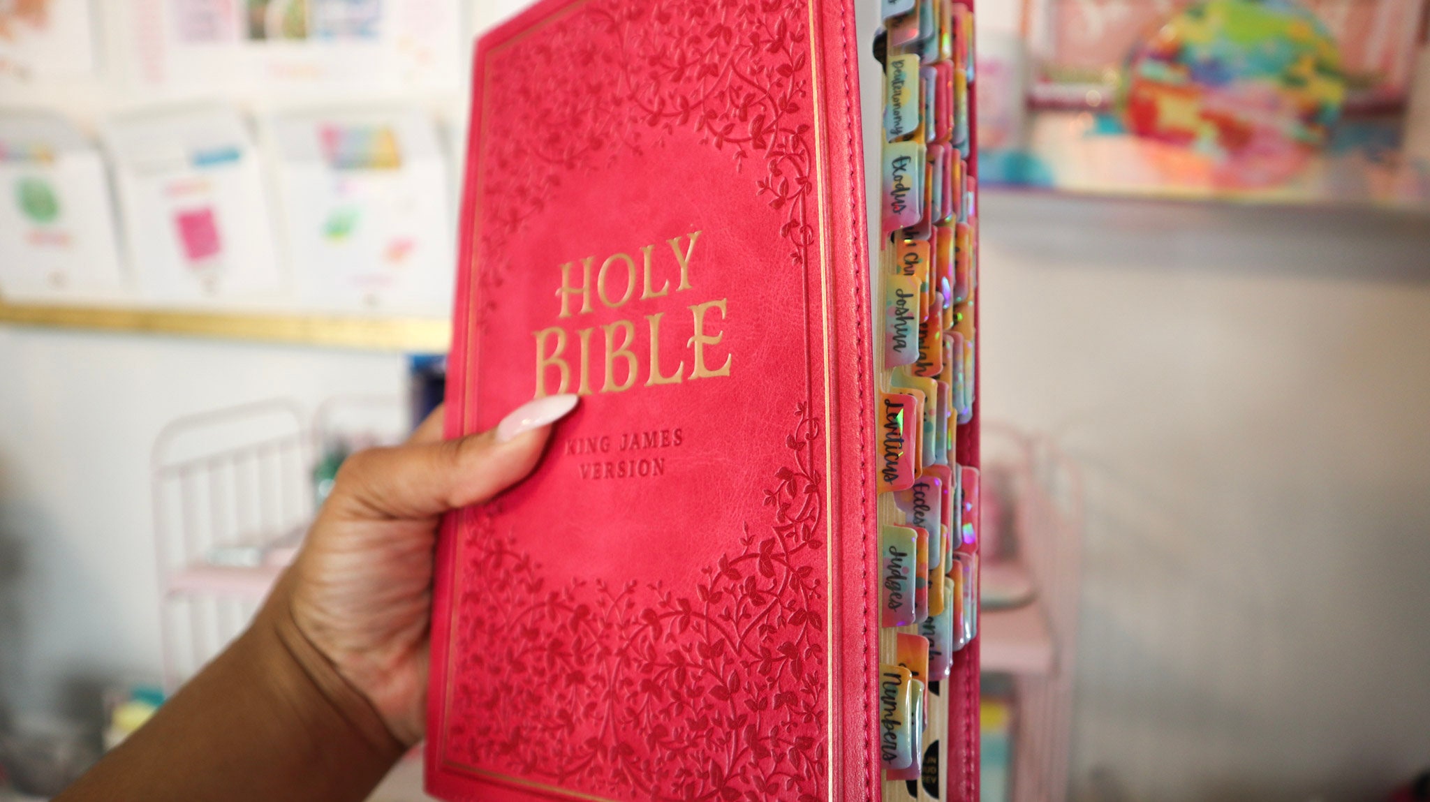 Stunning Pink KJV Holy Bible With Ombre Tabs , Thinline Bible With ...