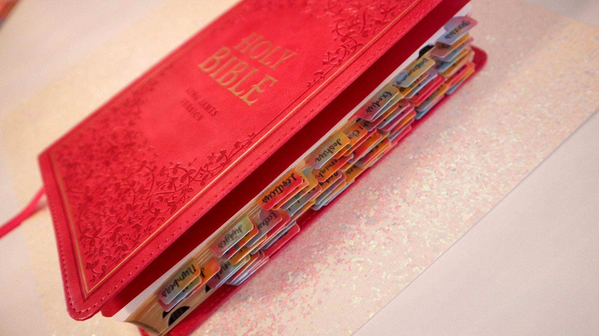 Stunning Pink KJV Holy Bible With Ombre Tabs , Thinline Bible With ...