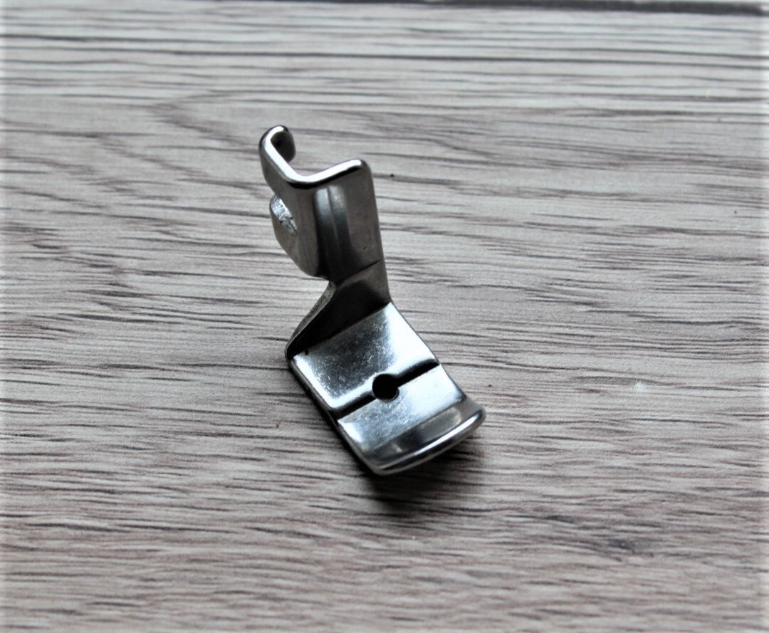 Original Singer Gathering or Shirring Foot for Vintage Sewing Machine ...