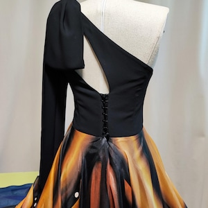 Hand Painted Monarch Butterfly Wedding Dress. Monarch Butterfly Wedding ...