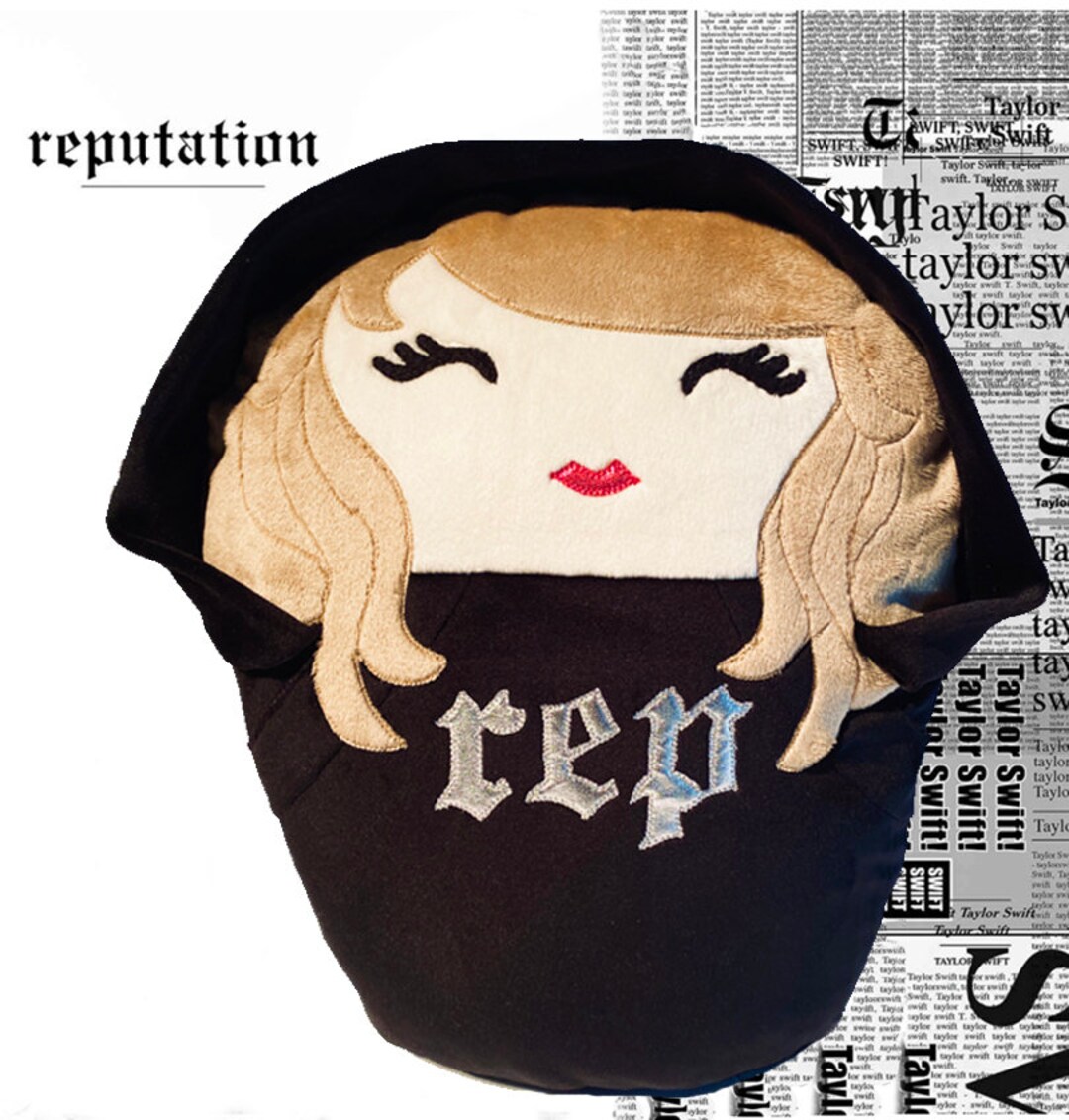 Taylor Plush Swiftmallow / Big Rep Black Hooded Outfit / Black Minky ...