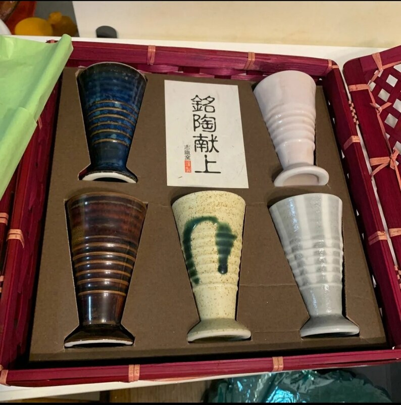 Five Cone Shaped Sake Cups With Beautiful Bamboo Box Tea Cups, Yunomi ...