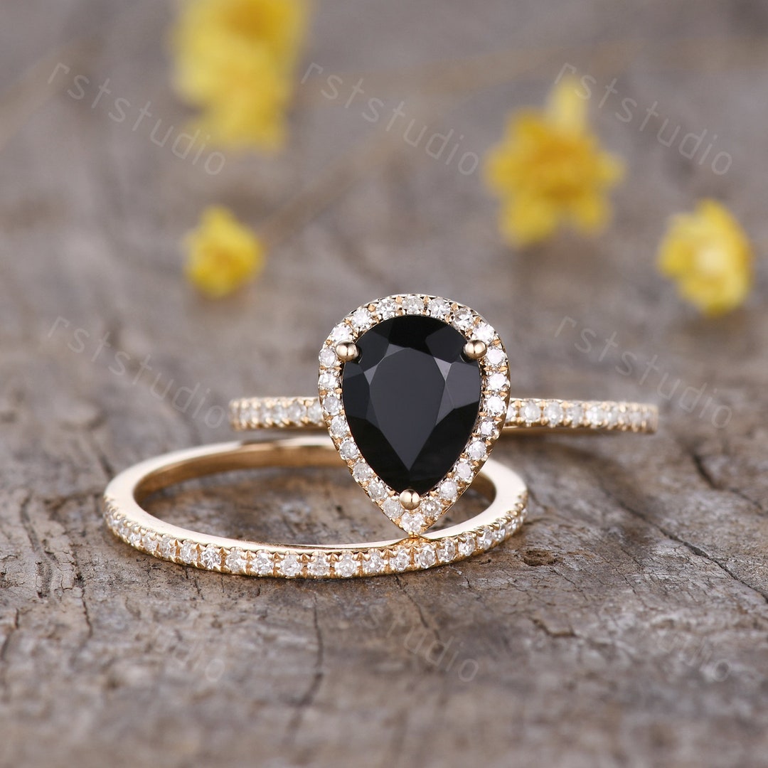 Vintage Teardrop Black Onyx Engagement Ring 14K Yellow Gold Diamond ...