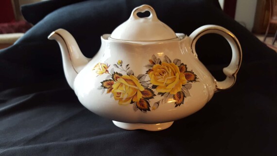 ELLGREAVE Ironstone Teapot a Division of Wood and Sons of - Etsy