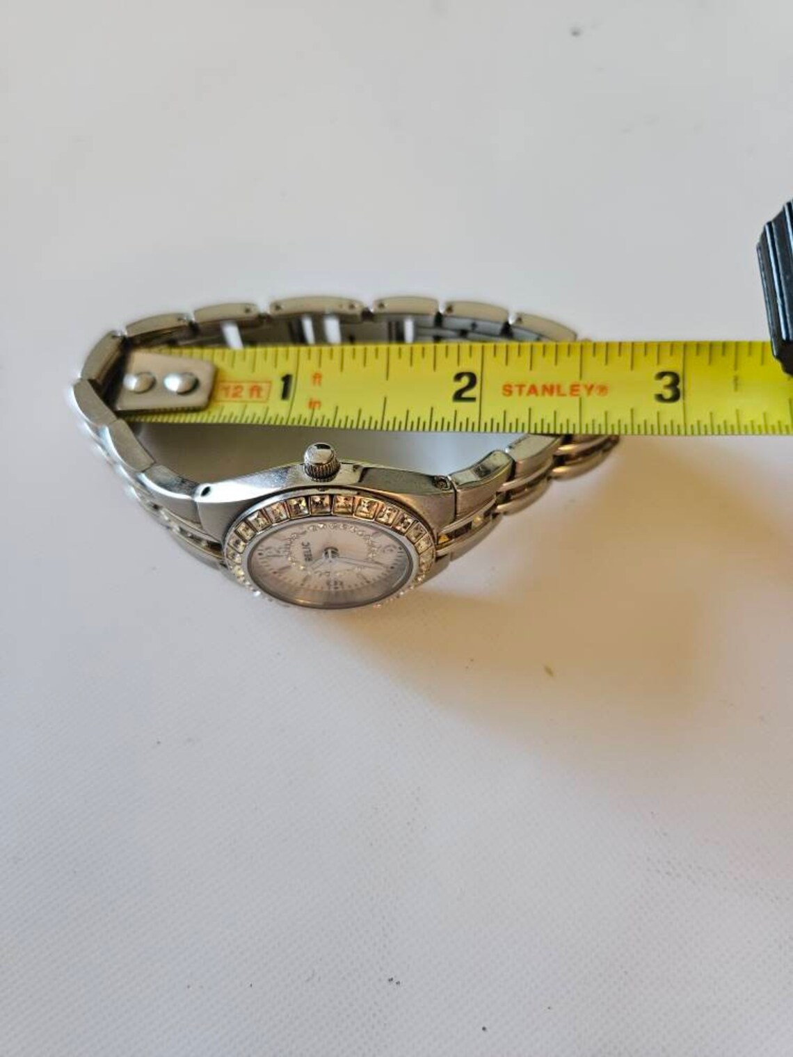 Ladies Silvertone Relic by Fossil Quartz Watch With Date - Etsy