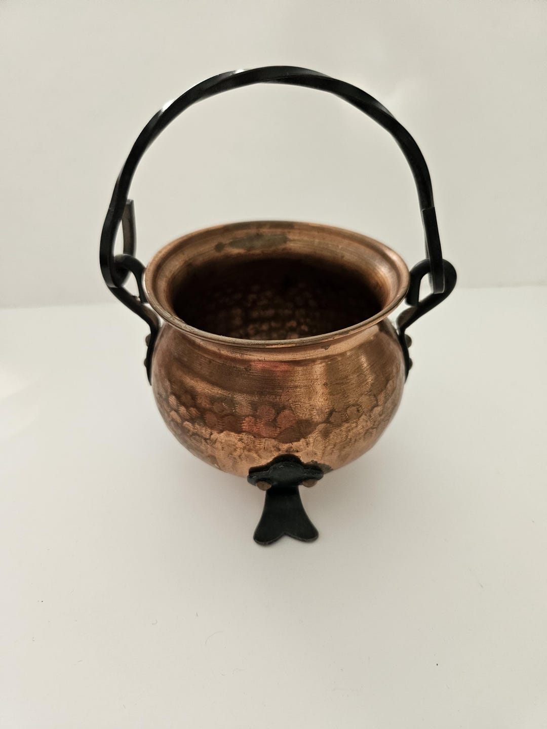 Vtg Hammered Copper Cauldron Kettle Pot Wrought Iron Handle - Etsy
