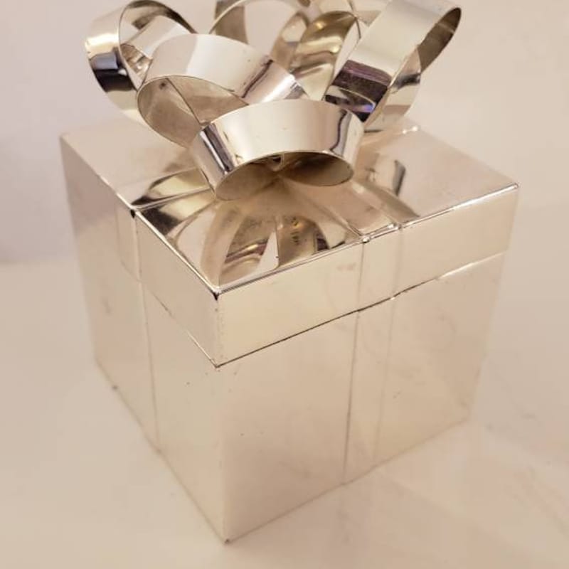 Metal Gift Box - 60+ Gift Ideas for 2025