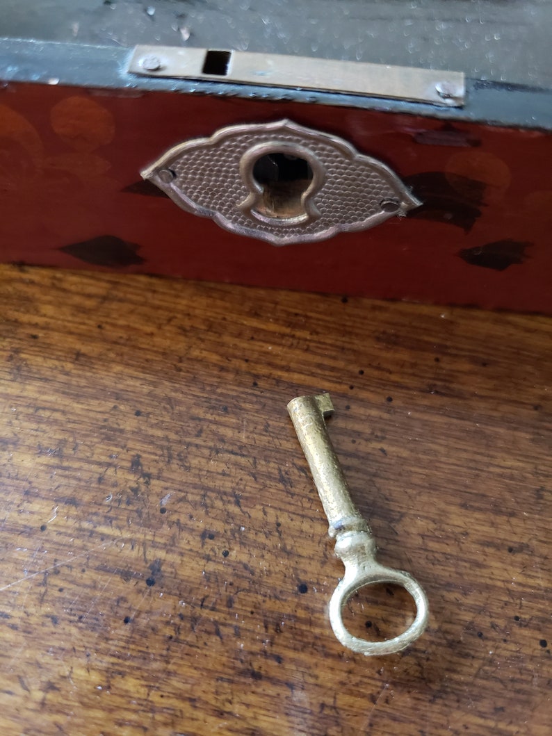 Vintage Box With Decorative Key - Etsy