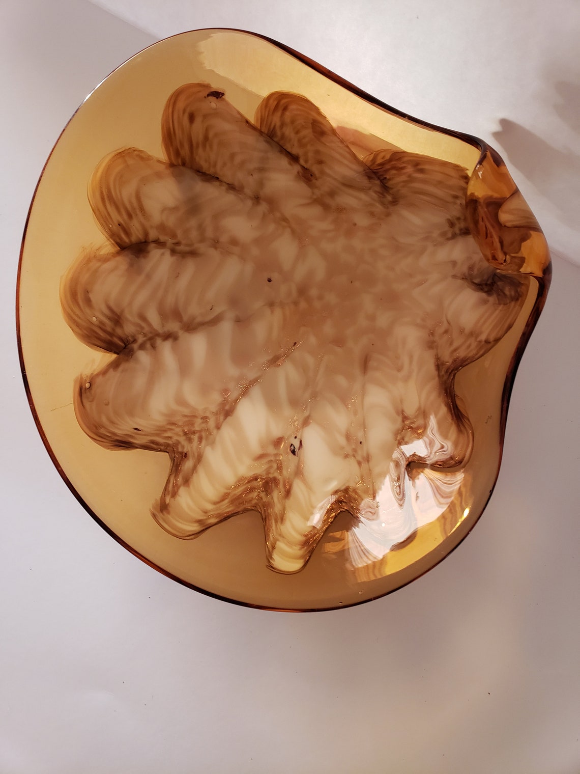 Gorgeous Murano clam shell bowl | Etsy