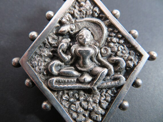 Antique Anglo-Indian Silver Brooch, Hindu God, Victor… - Gem