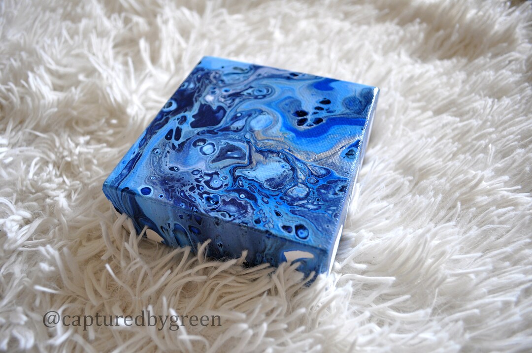 Mix of Blue Ocean Water Inspired Abstract Acrylic Fluid Dirty Pour ...