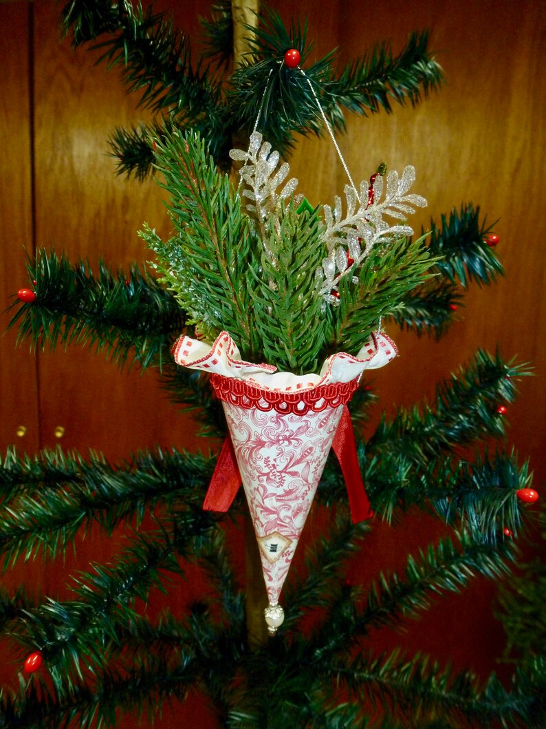 Victorian Christmas Cone Christmas Tussie Mussie Handmade | Etsy