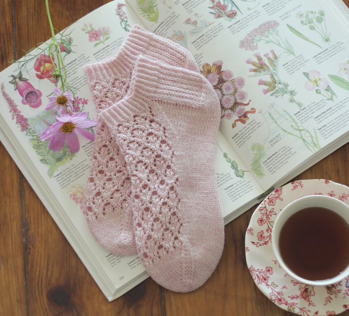 Summer Flowers Sock Pattern - Etsy