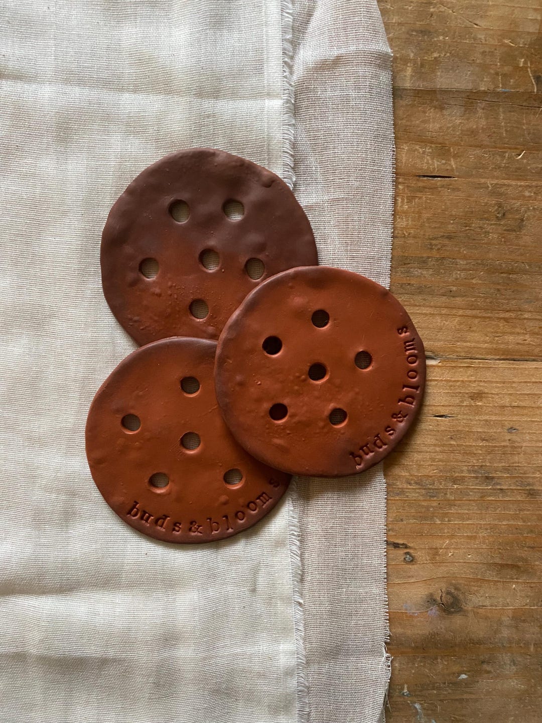 Buds & Blooms Clay Flower Frog/ Propagation Lids - Etsy