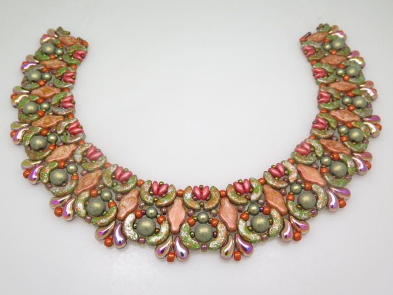 Crab Necklace - Beading Tutorial - Czech Navette Arcos Par Puca Zoliduo ...