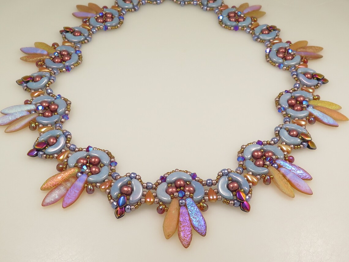 Nine of Clubs Necklace -beading Tutorial - Arcos Par Puca Daggers ...