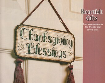 Give Thanks Pilgrim-thanksgiving Wall Hanging-plastic Canvas Pattern ...