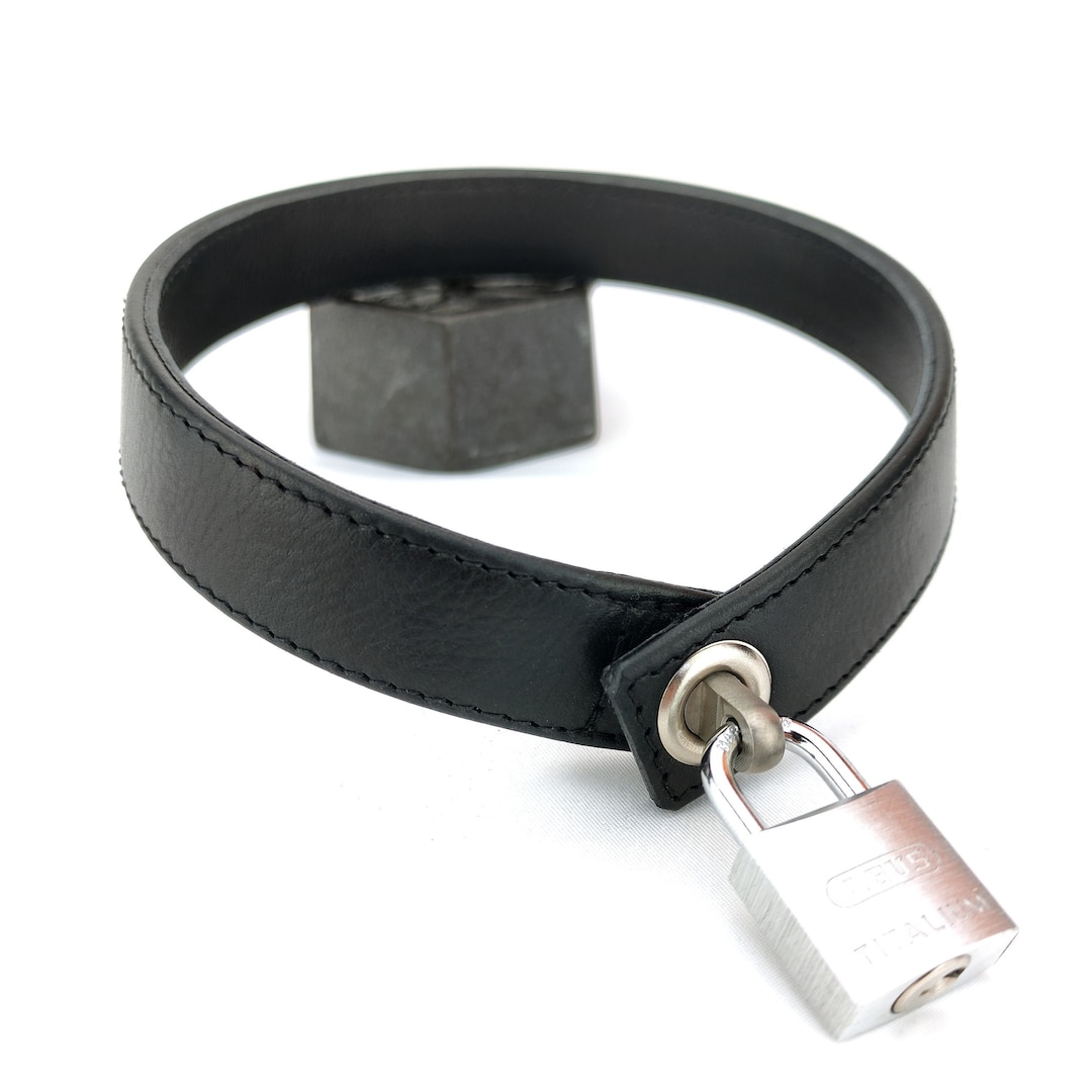 LOCKED UP Lockable Leather Choker Black - Etsy
