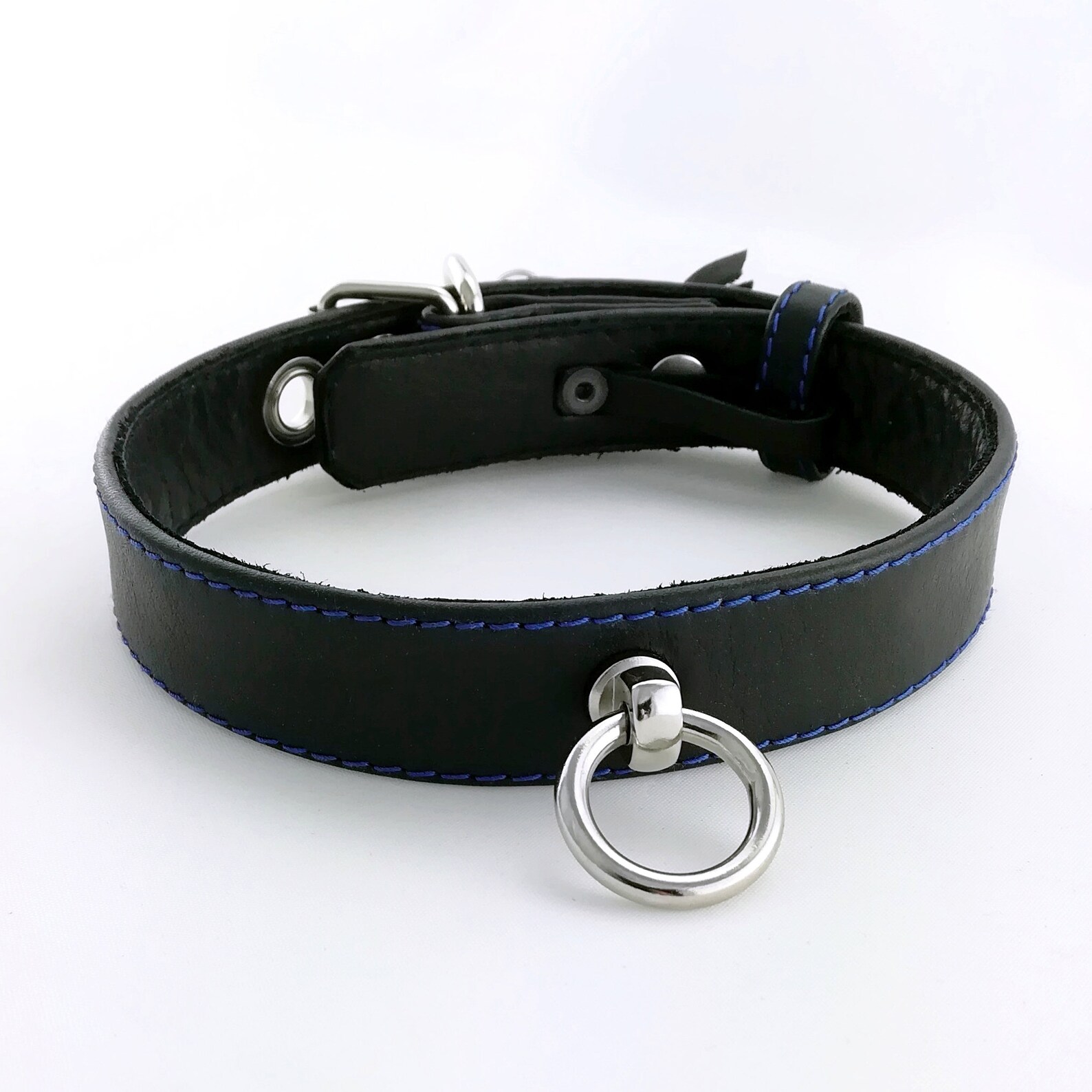 LOCK of O Lockable Leather Choker With O-ring - Etsy