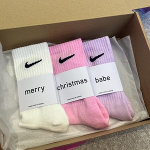 Merry Christmas Gift Set Box Nike Crew Socks Pack of 3. 3 Cute Colours ...