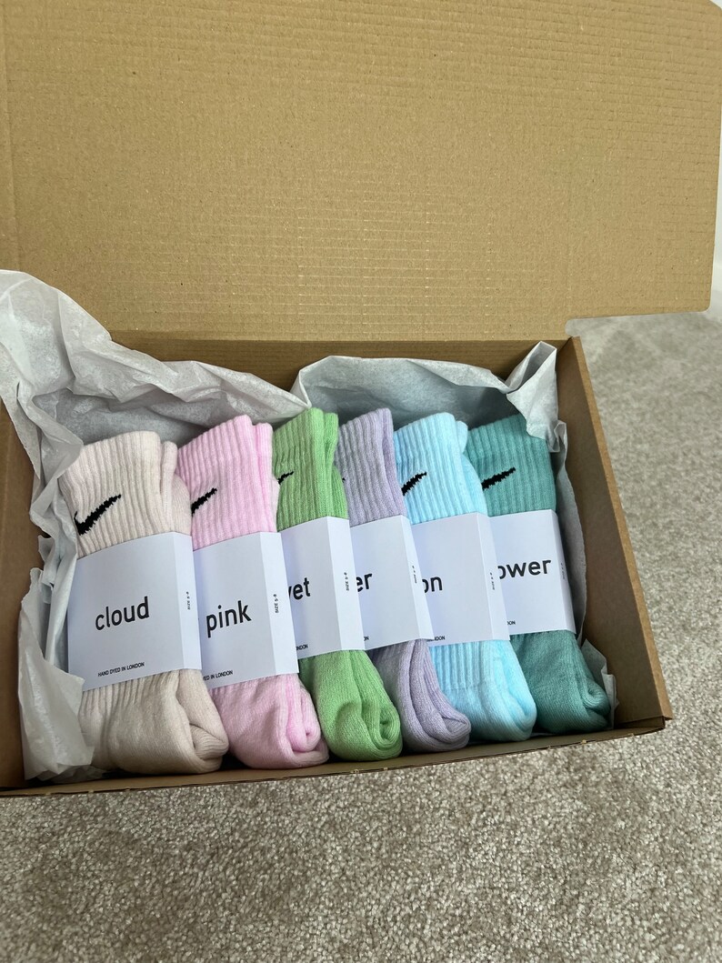 6 Pairs Nike Crew Socks Pack 6 Colours Gift Box - Etsy