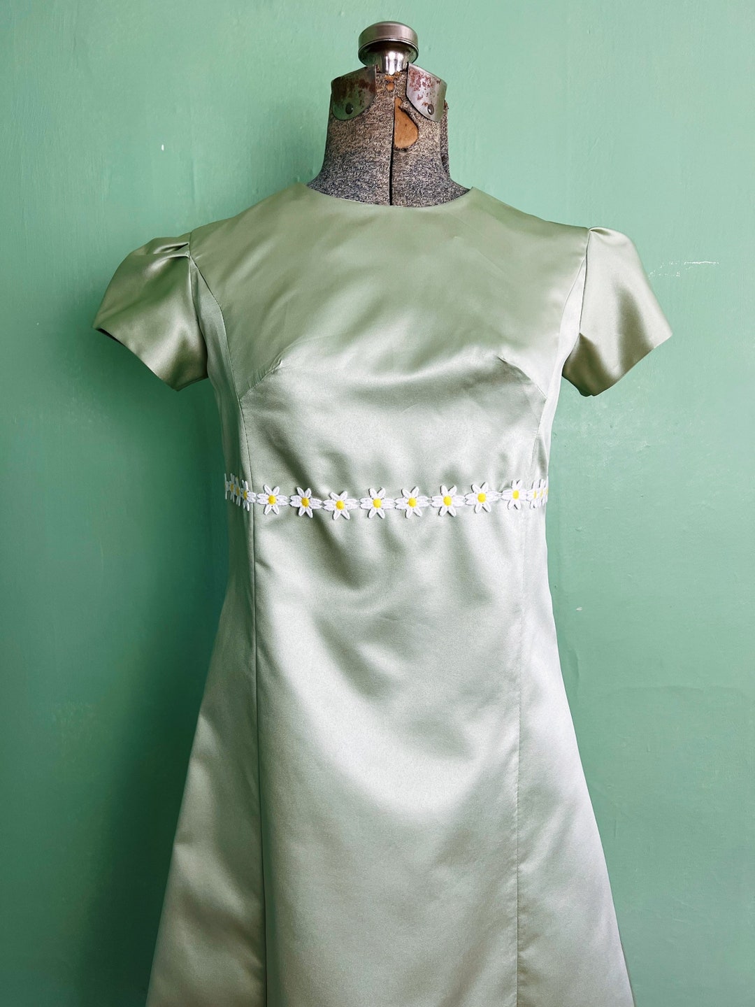 Vintage homemade one of a kind silvery sage green daisy dress - Etsy ...