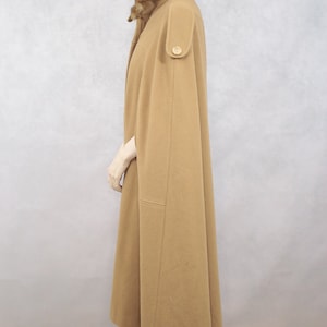 Vintage Brown Cape With Fur Trim Hood {vintage Cape/fur Trim Hood ...