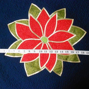 Christmas Poinsettia Table Topper Decor/table Mat Approx. 20"x20" Red ...
