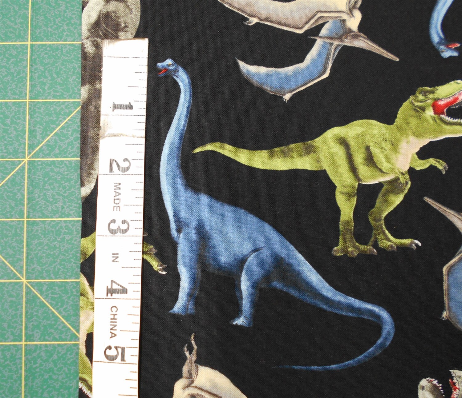 Realistic Dinosaur Fabric-1/2 or 1yd #4810/tan Blue Green Black ...