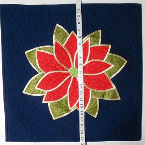 Christmas Poinsettia Table Topper Decor/table Mat Approx. 20"x20" Red ...