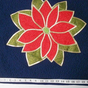 Christmas Poinsettia Table Topper Decor/table Mat Approx. 20"x20" Red ...